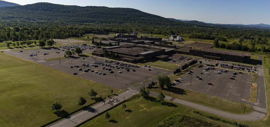 Deca | Powering Innovation in Advanced Interconnect Solutions